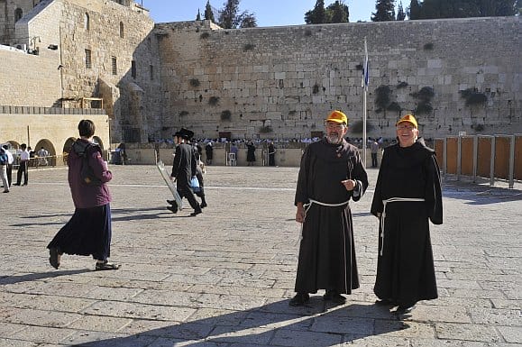 Christians and Christianity in the Jewish State - All About Jerusalem